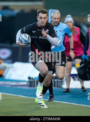 Saracens Tom Parton in action during the Gallagher Premiership Rugby ...