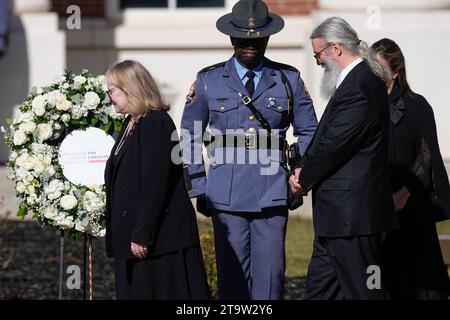 CORRECTS NAME OF HUSBAND - Amy Carter and her husband John Joseph "Jay ...