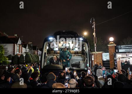 The Wolverhampton Wanderers team bus arrives at Craven Cottage before ...