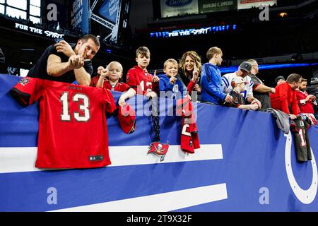 Indianapolis, Indiana, USA. 26th Nov, 2023. Players in prayer circle ...