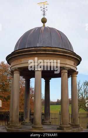 Sledmere, East Yorkshire UK an estate village Stock Photo - Alamy