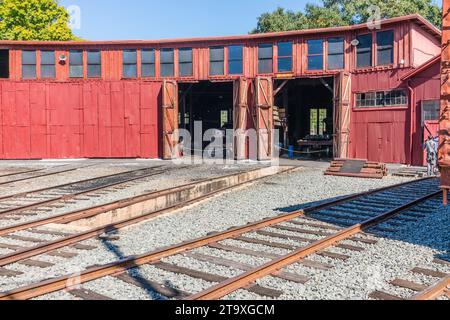 Sierra Railroad Shops railroad tracks leading out of the round house in ...
