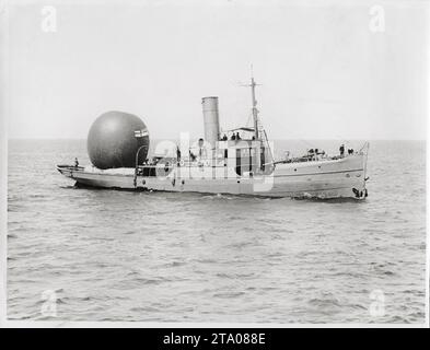 Balloon ship, WW1 Stock Photo - Alamy