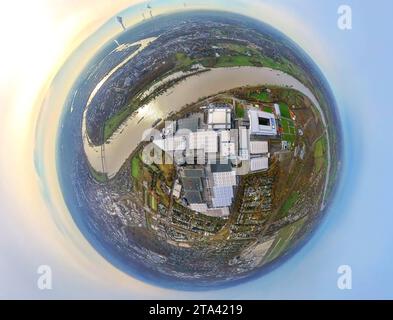 Luftbild, Gelände und Hallen der Messe Düsseldorf am Fluss Rhein ...