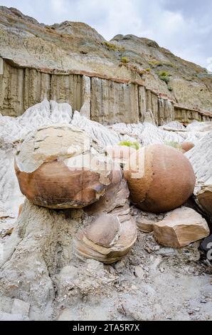 Large Spherical Boulder Rocks Also Known as Concretions at Theodore ...