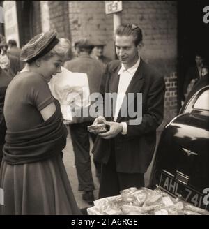Hollywood actress Dolores Dorn visits Club Row Market in London's East ...