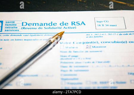 Illustration of the RSA (Active Solidarity Income), an application form ...