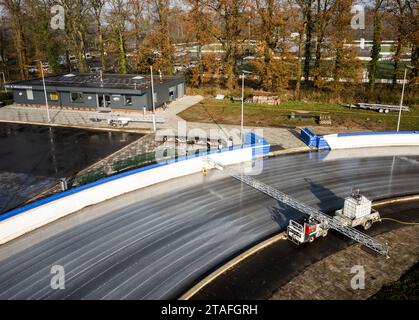 WINTERSWIJK - A machine for spraying as soon as it freezes is ready at ...