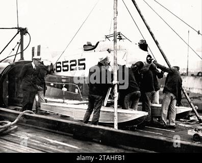 Airplane - Martin MS-1 submarine scout Stock Photo - Alamy