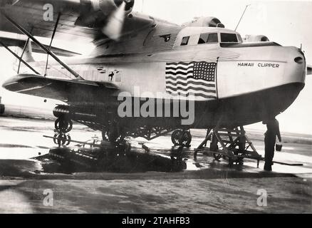 Airplane - Martin M-130 Hawaii Clipper 77 Stock Photo - Alamy