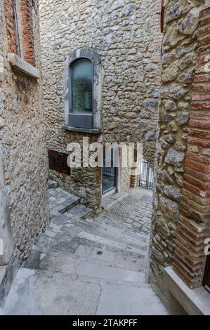 Palena is an Italian municipality of 1,224 inhabitants in the province ...