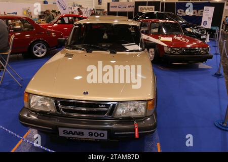 Saab 900 turbo car cars strange unusual wheels wheel deign called Aztec ...