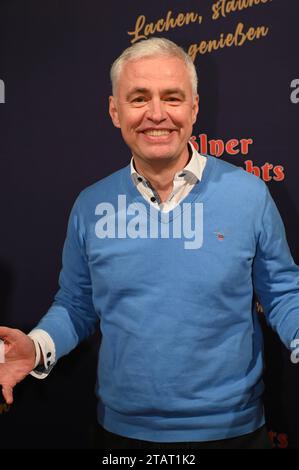 Moderator Andreas von Thien kommt zur Premiere des 10. Kölner ...
