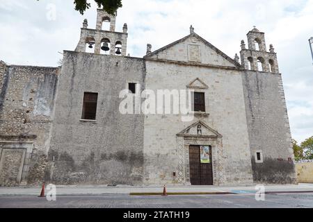 The beautiful architecture of central Merida, the bustling capital of ...