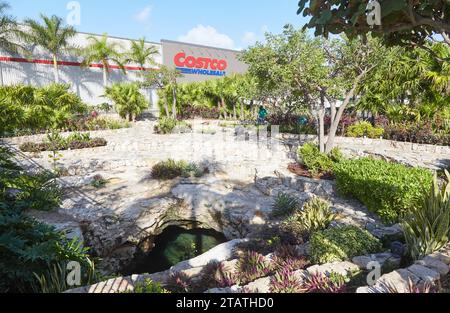 Cenote in parking lot at Costco, Merida, Yucatan Stock Photo - Alamy