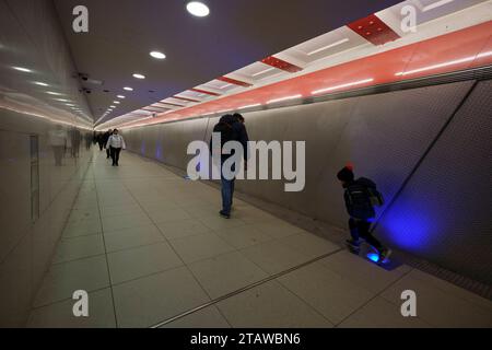Deutschland, Berlin, U-Bahnhof Stadtmitte, Bahnhof der U-Bahn-Linien U2 ...