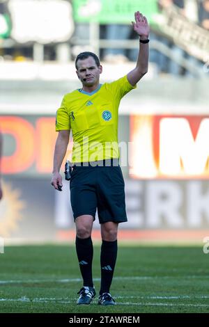 Paderborn, Germany. 03rd Dec, 2023. Soccer: Bundesliga 2, SC Paderborn ...