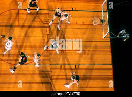 NEW YORK, NY - JANUARY 5: Mel Hutchins #9 of the Fort Wayne Pistons ...
