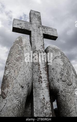 angels wings and crucifix on grave at tenterfield in northern new south ...