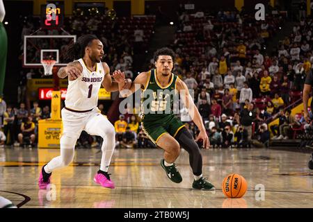 San Francisco Dons guard Marcus Williams (55) drives towards the basket ...