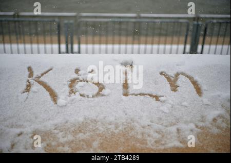 COLOGNE, GERMANY - 4 DECEMBER, 2023: Rhine river and Hohenzollern ...
