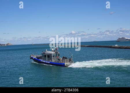 Chicago police boat on Lake Mitchigan, Chicago, Illinois, USA Stock ...