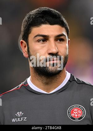 ISTANBUL - (l-r) Guven Yalcin of Vavacars Fatih Karagumruk, Ismail ...