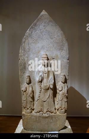 Votive stele, Shakyamuni with two Guanyin figures, China, Eastern Wei ...