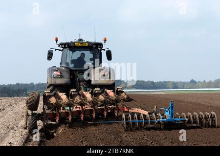 Ploughing Sutton Heath Suffolk UK Stock Photo - Alamy