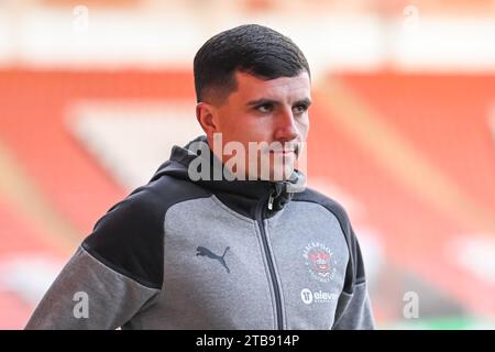 Albie Morgan of Blackpool arrives ahead of the Sky Bet League 1 match ...