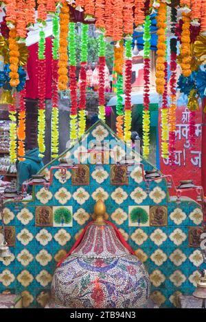 Nepal, Kathmandu, Tihar festival, flower decoration Stock Photo - Alamy