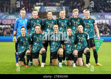 Sjoeke Nüsken (9, Germany) - UEFA Women's EURO 2025 Group C match ...