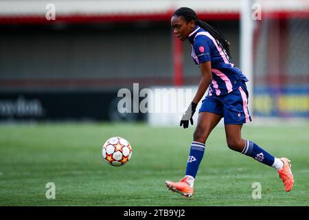 Female footballer Shakira Kafoero Roberts (19 Dulwich Hamlet Stock ...