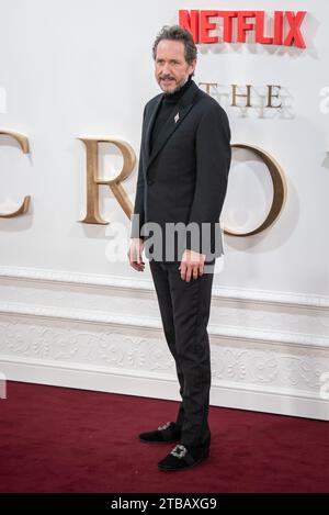 Bertie Carvel attends the red carpet of HBOMax series A knight of the ...