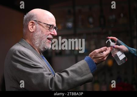 Andy Breckman attends 'Mr. Monk's Last Case: A Monk Movie' premiere at ...