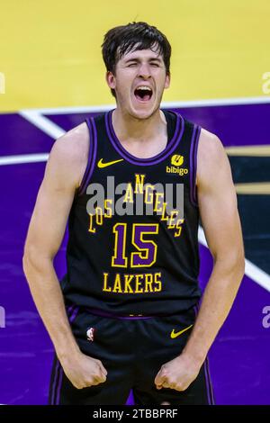 Los Angeles Lakers’ Austin Reaves (15) shoots against Los Angeles ...