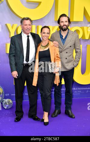Todd Headlee, Kirstin Winkler und Quirin Berg bei der Premiere des Kinofilms 'Girl You Know It's ...