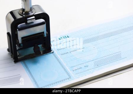 Automatic numbering system for paper, to number pages. Office supplies ...