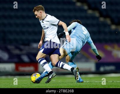 Preston North End’s Ellis Horan (right) and Coventry City’s Leon ...