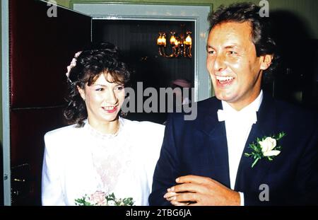 Jörg Wontorra, deutscher Fernsehmoderator, bei der Heirat mit Ehefrau ...