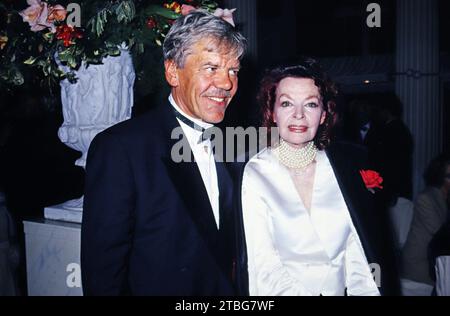 Peter Striebeck, deutscher Schauspieler, mit Sängerin Angelika Milster ...