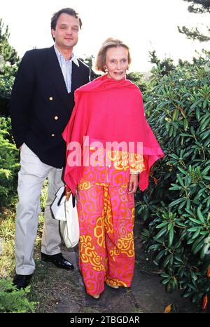 Alexander zu Schaumburg-Lippe mit Ehefrau Mahkameh Navabi bei der ...