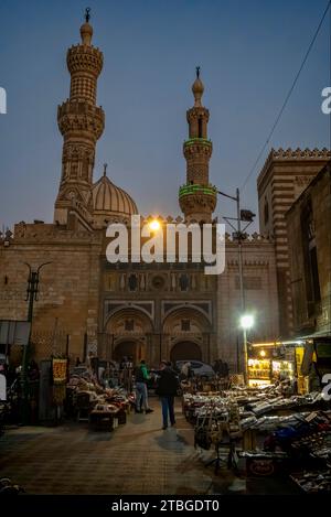 Al-Azhar Mosque, Azhar, gate and minaret, Islamic area in old Cairo ...