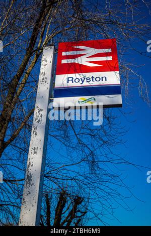 Great Northern Train at Royston Station in Hertfordshire UK Stock Photo ...