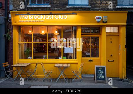 The Breakfast Club Soho London - the Breakfast Club restaurant 33 D ...