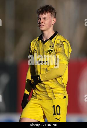 Cole Campbell of Borussia Dortmund during warm up before the UEFA ...