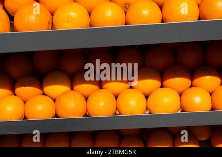 Load of the fresh fruit of orange in view Stock Photo - Alamy