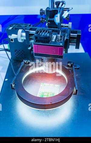 automatic robot vision sensor camera system in intellegence pcb factory ...