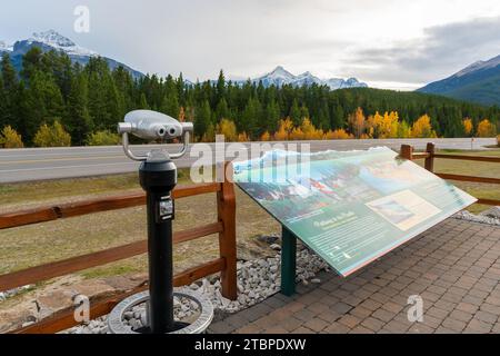 Indicator of Saskatchewan River Crossing. The junction of Icefields ...