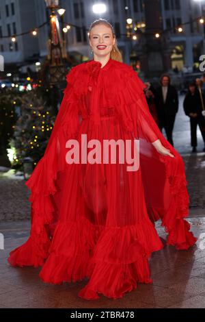 Freya Ridings arriving for the Royal Carols - Together At Christmas ...